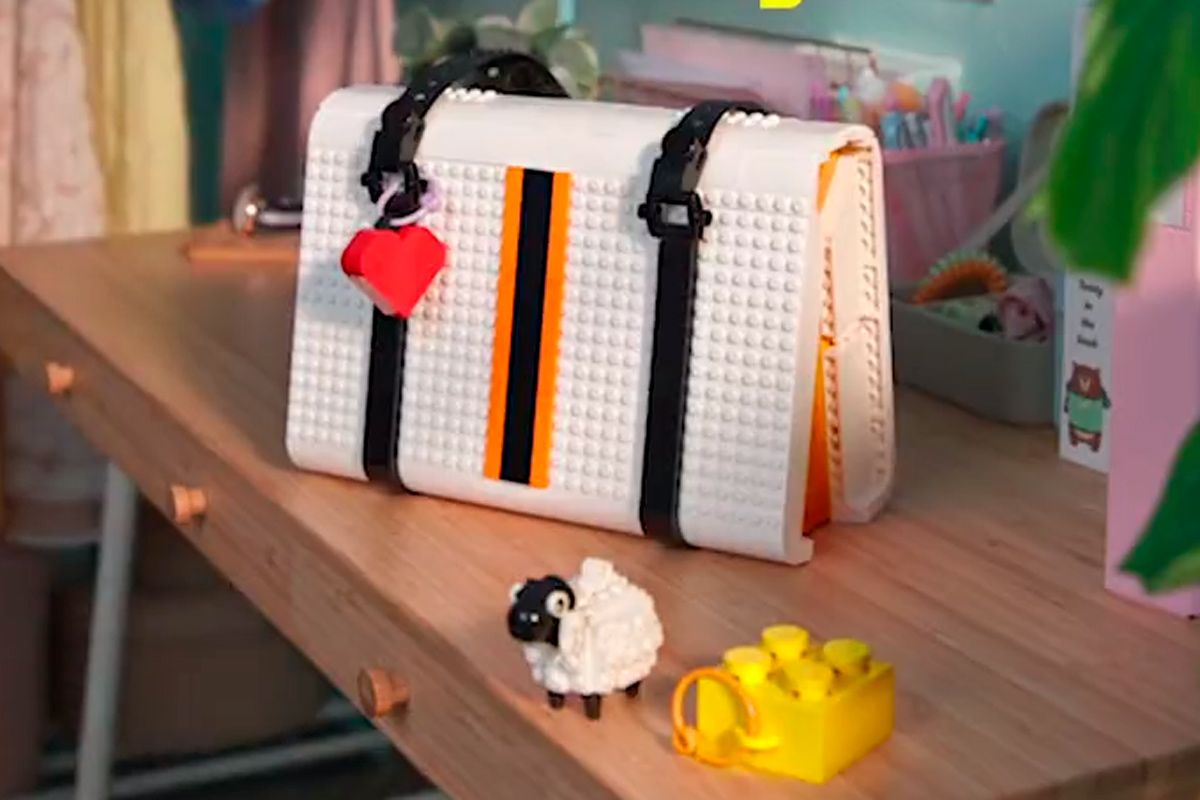 LEGO представили сумку, сделанную из конструктора | tochka.by