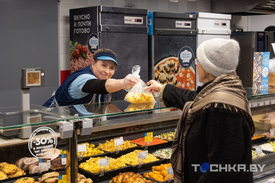 Суши-торт и копченый карп: как без готовки собрать необычный стол к празднику | tochka.by