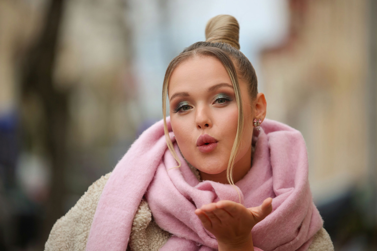 Она дружит с Бузовой и Соседовым: поговорили с Настей Кравченко | tochka.by