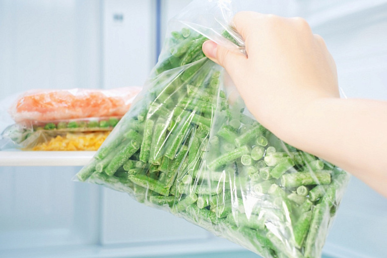 Срочно проверьте морозилку: ошибки, которые превращают продукты в яд ...